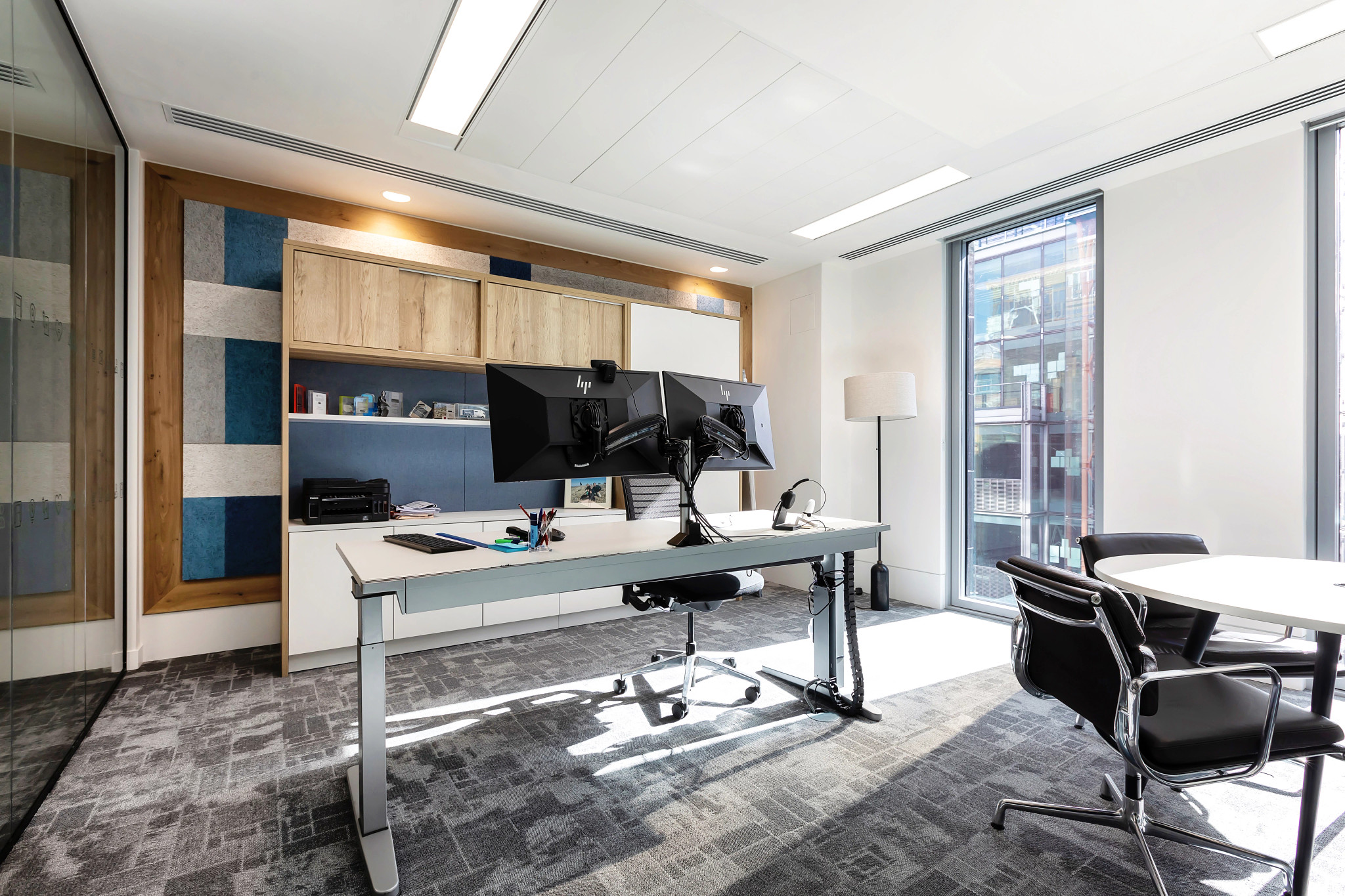 Logicor office - London UK | ShawContract