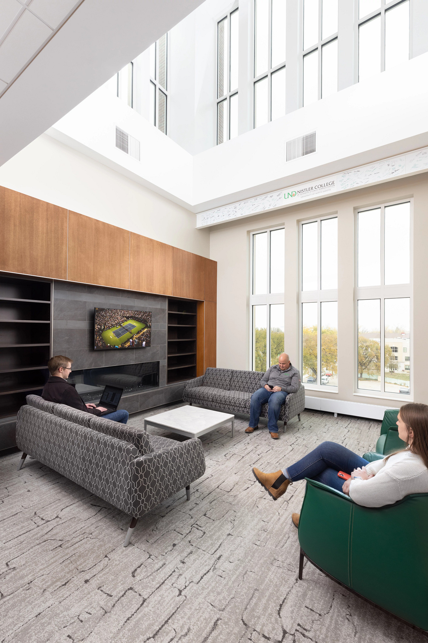 University of North Dakota – Nistler College of Business & Public Administration | ShawContract