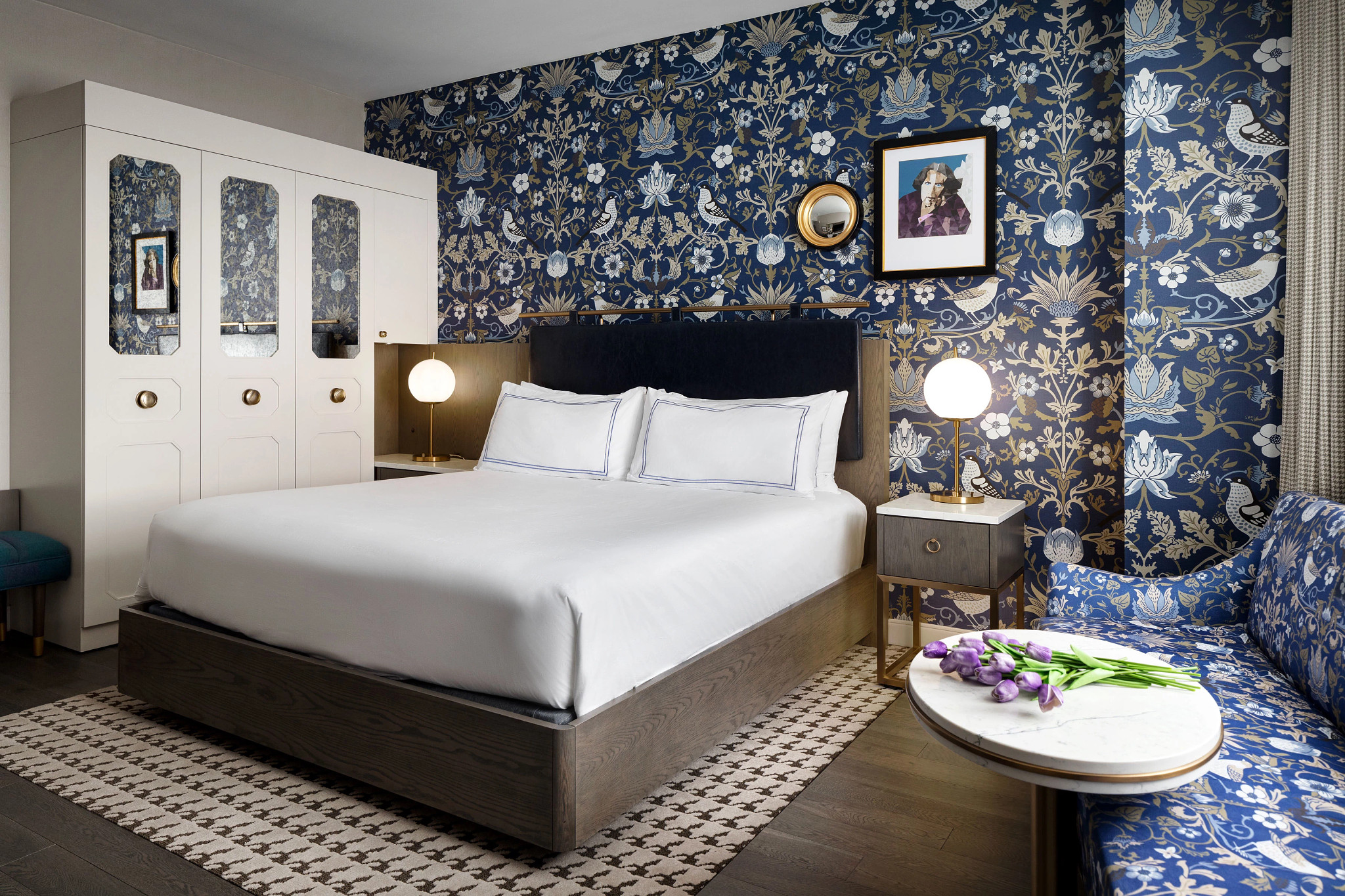 Dorian Hotel Calgary | ShawContract