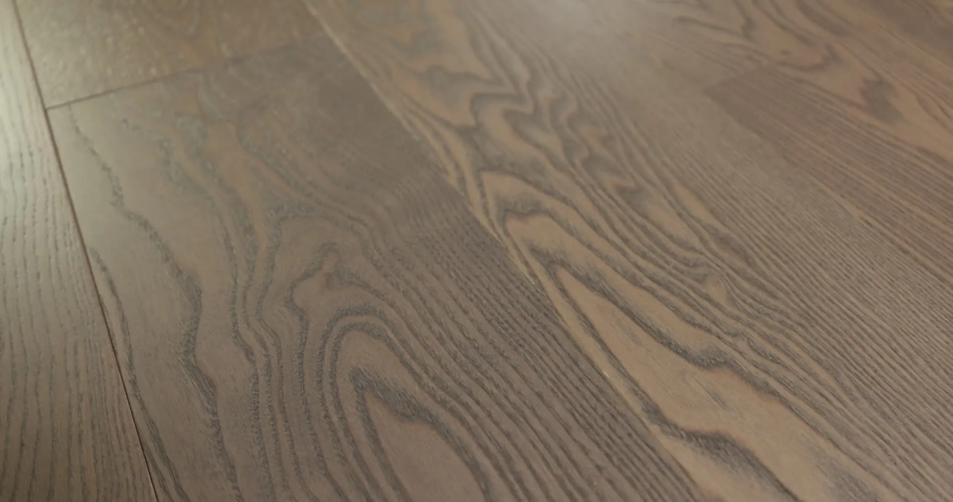 European Ash - Wire Brushed Hardwoods Flooring in Riviera | AndersonTuftex