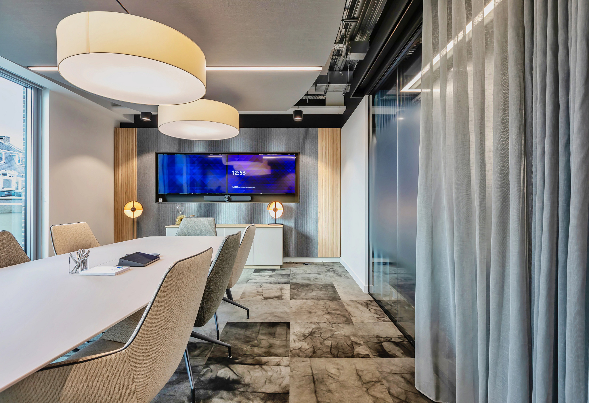 Logicor office - London UK | ShawContract