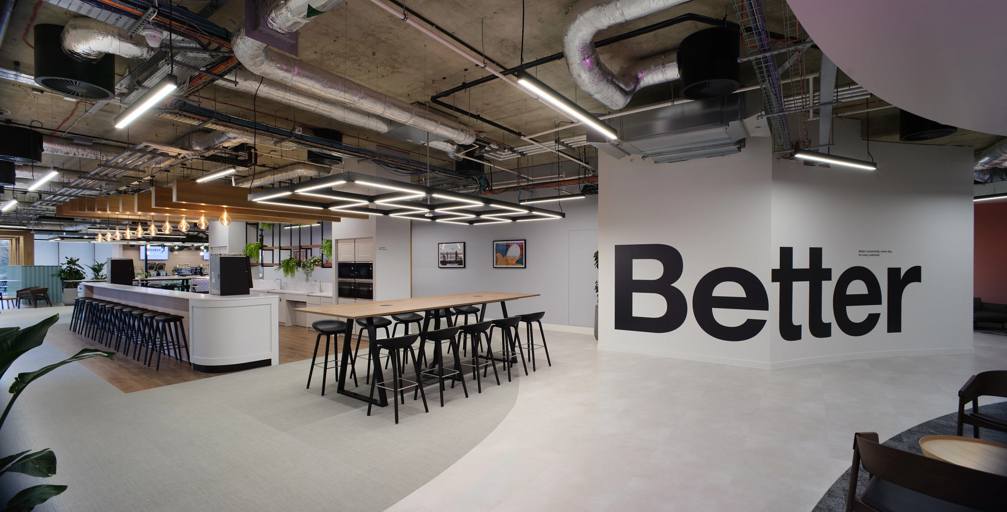 Three HQ - Reading UK | ShawContract