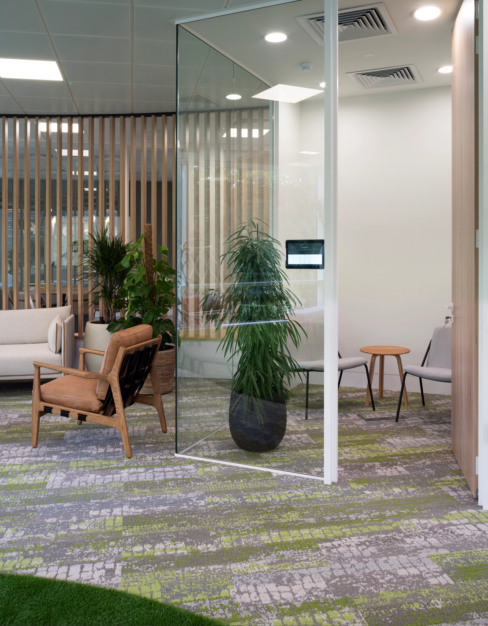Daiichi Sankyo office - London UK | ShawContract