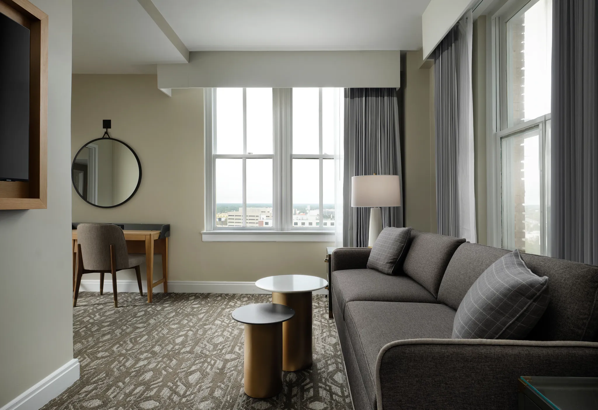 Tampa Hotel FLOR | ShawContract