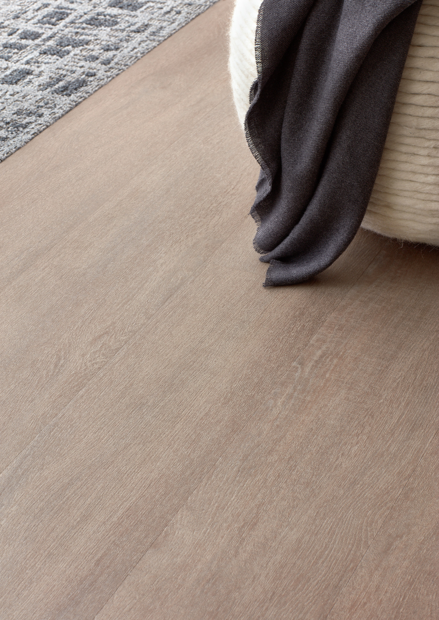 LVT (Luxury Vinyl Tile) | ShawContract